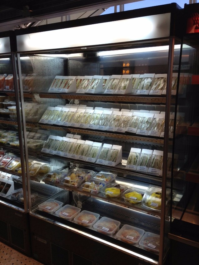 PROJECTS - HOTEL CAFE RESTAURANT SHOWCASE & REFRIGERATORS - Nosh Cafe ...